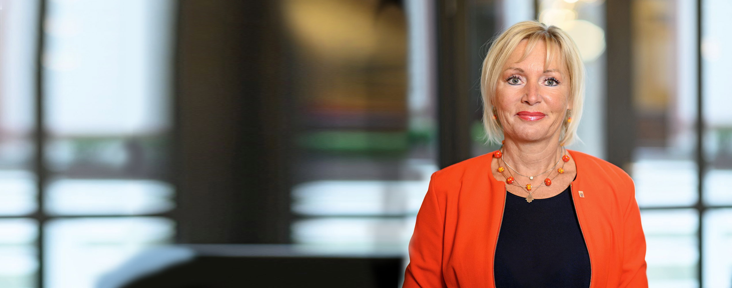 Ein Jahr Mobilfunkpakt-Hessen: Interview mit Digitalministerin Sinemus ...
